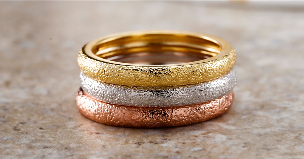 18kt Tri-Color Gold Sparkle Stackable Rings