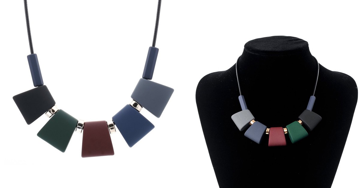 Trendy Geometrical Cube Neck-piece - 4 Colors